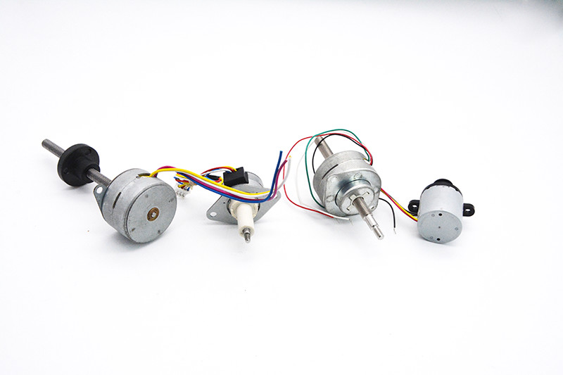 UL1007 Cable Type Micro Stepper Motor with 3.3V-5V Voltage and 1.2Ω ...